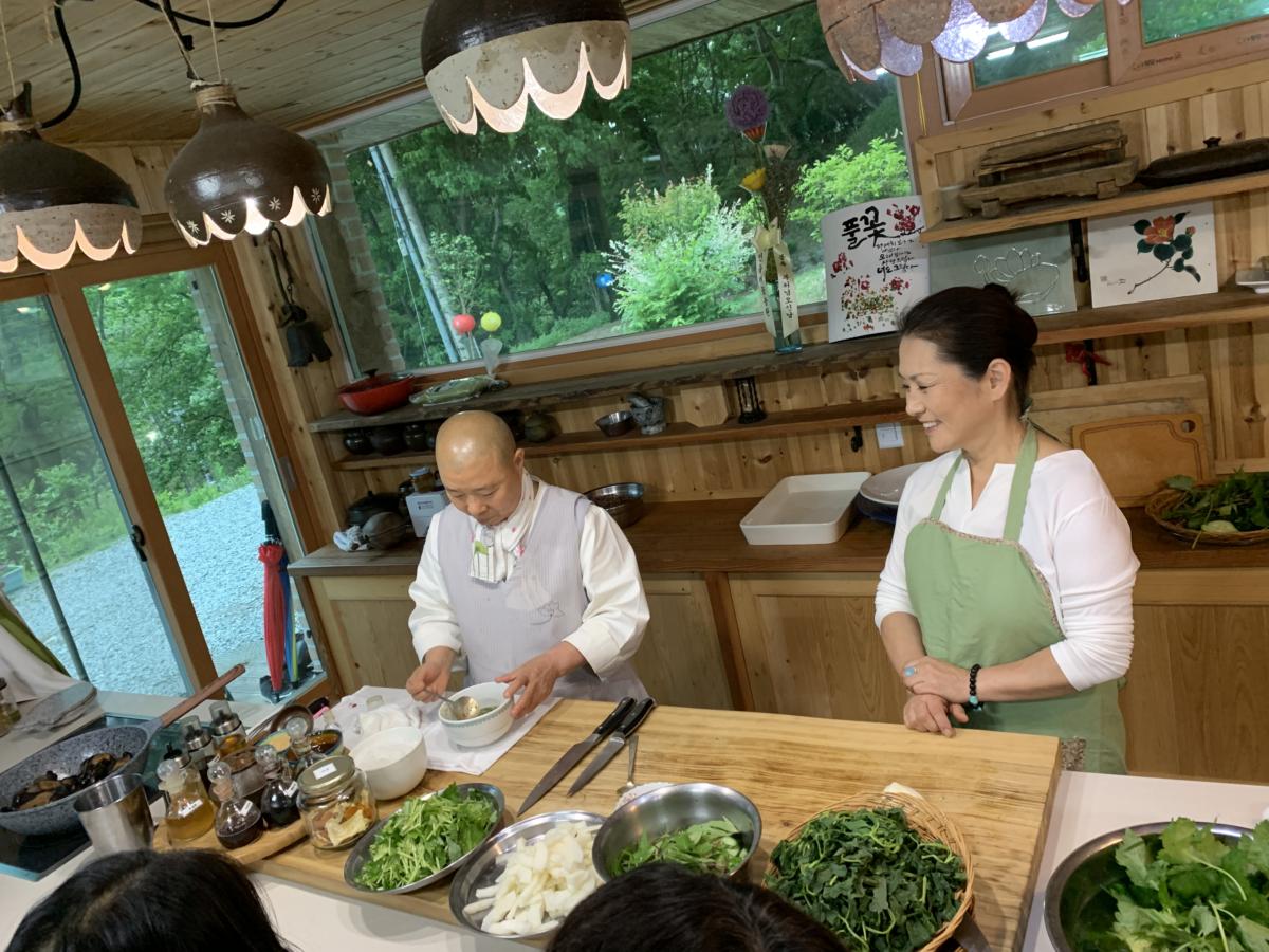 A Cooking Class with Jeong Kwan the Buddhist temple monk from Netflix ...